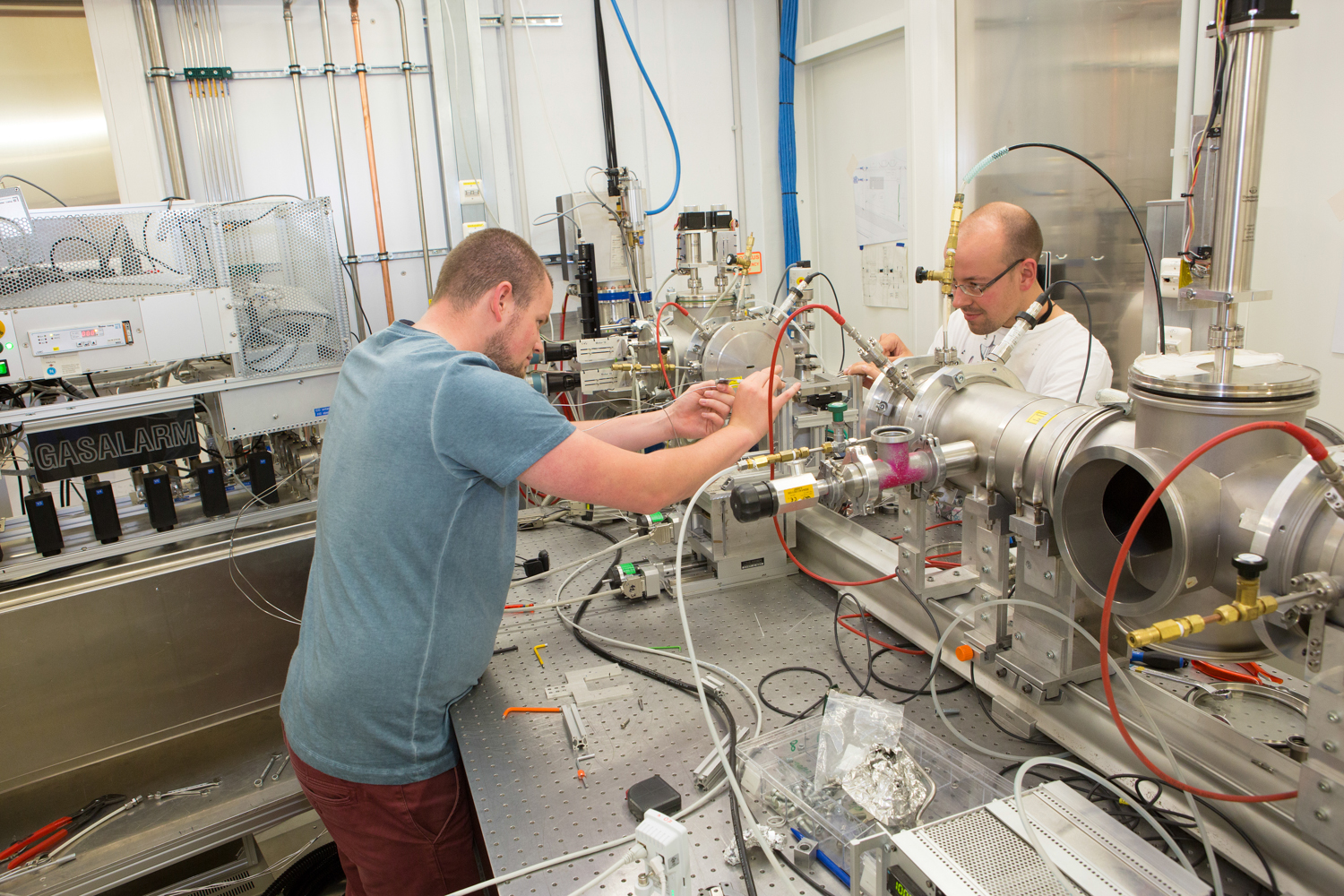 DESY News: User operation at first PETRA III extension beamline ...