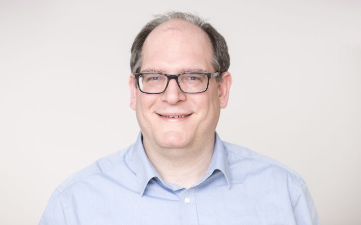 Prof. Dr. Stephan V. Roth